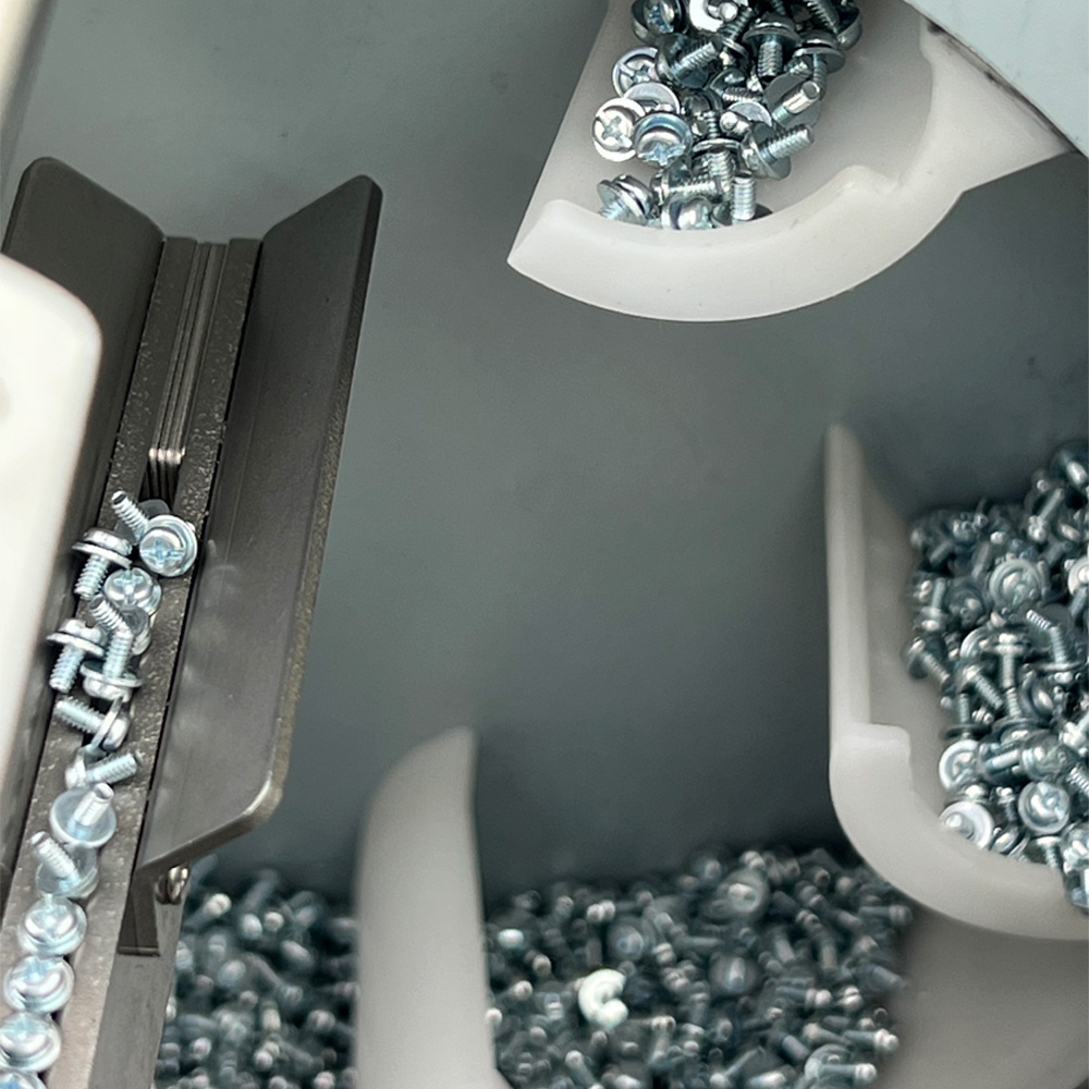 DRFF-530R Series Screw Presenter | Delta Regis Tools Inc.